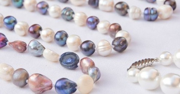 A Quick Guide to Choosing the Best Pearl Color