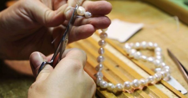 The Art of Pearl Stringing: A Beginner's Guide
