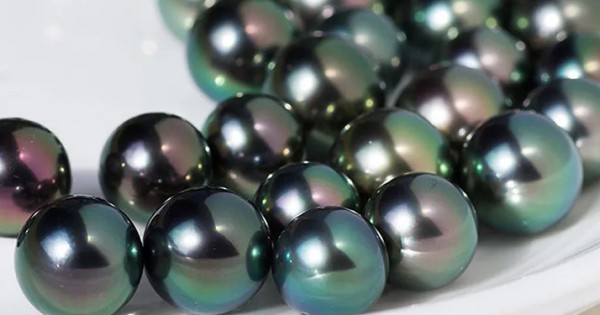 What is Pearl Luster and What is Its Value?