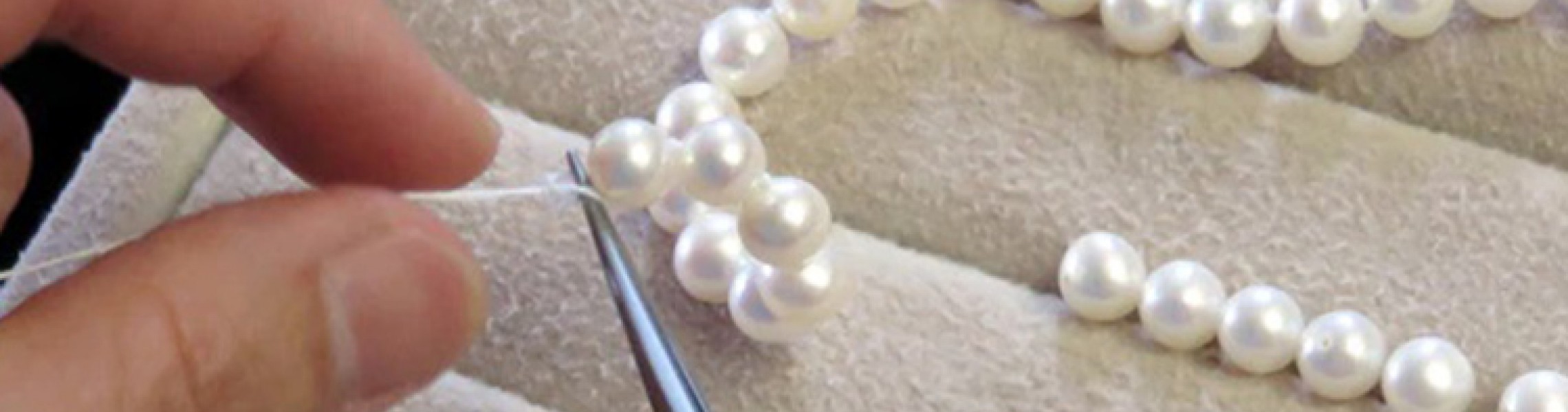 The Ultimate Guide: How to Store Your Pearl Jewelry to Keep Them in ...