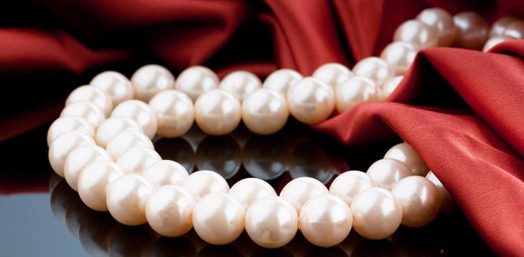 Are Akoya Pearls The Best? A Complete Guide on Akoya Pearls