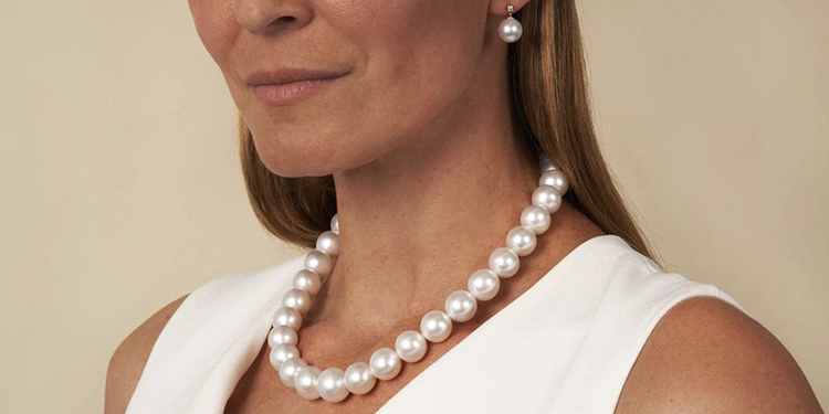 A Guide to Choosing the Perfect Necklace Size and Styling for Every ...